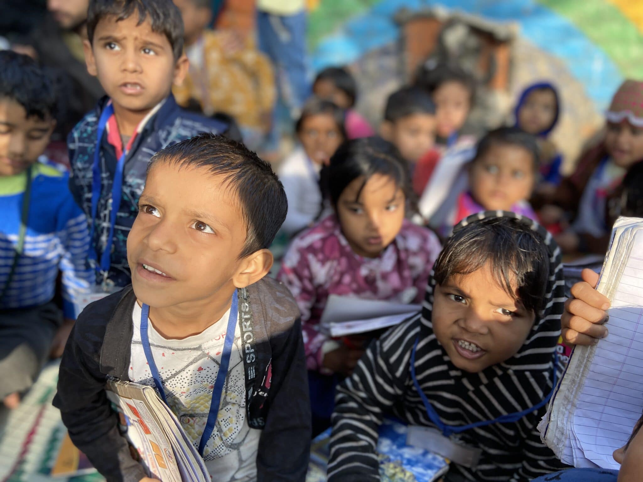 5 Ways in which you can help underprivileged – Pehchaan The Street School